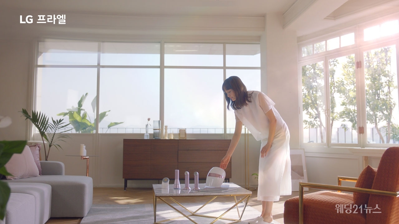 LG 프라엘, 새로운 TV CF ‘빛이 다른 피부’ 온에어