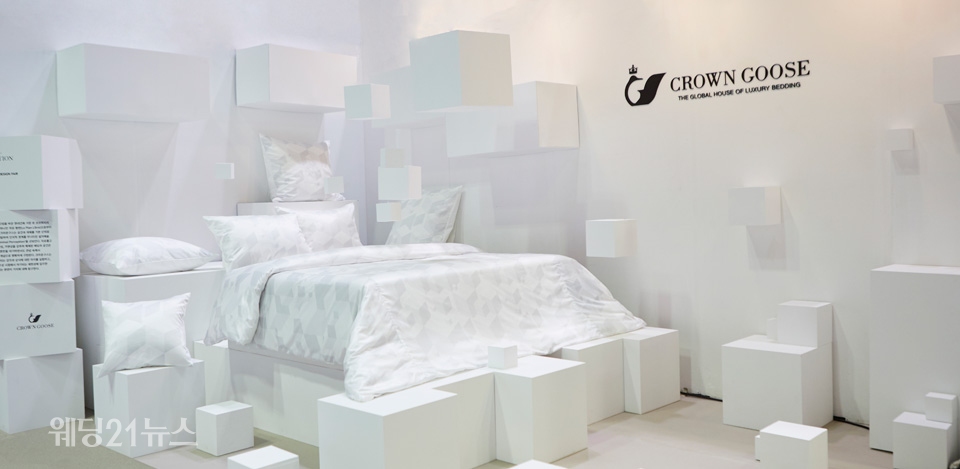 크라운구스, 2022 서울리빙디자인페어에서 아트 프로젝트 ‘Liminal Perception’ 선보여