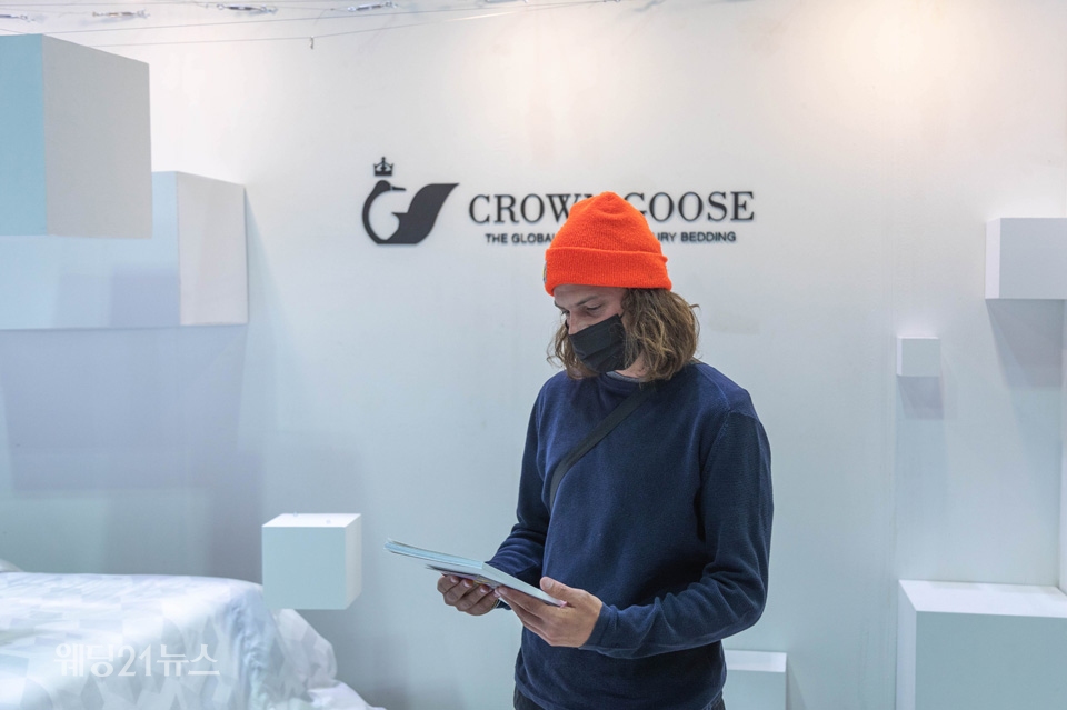 크라운구스, 2022 서울리빙디자인페어에서 아트 프로젝트 ‘Liminal Perception’ 선보여