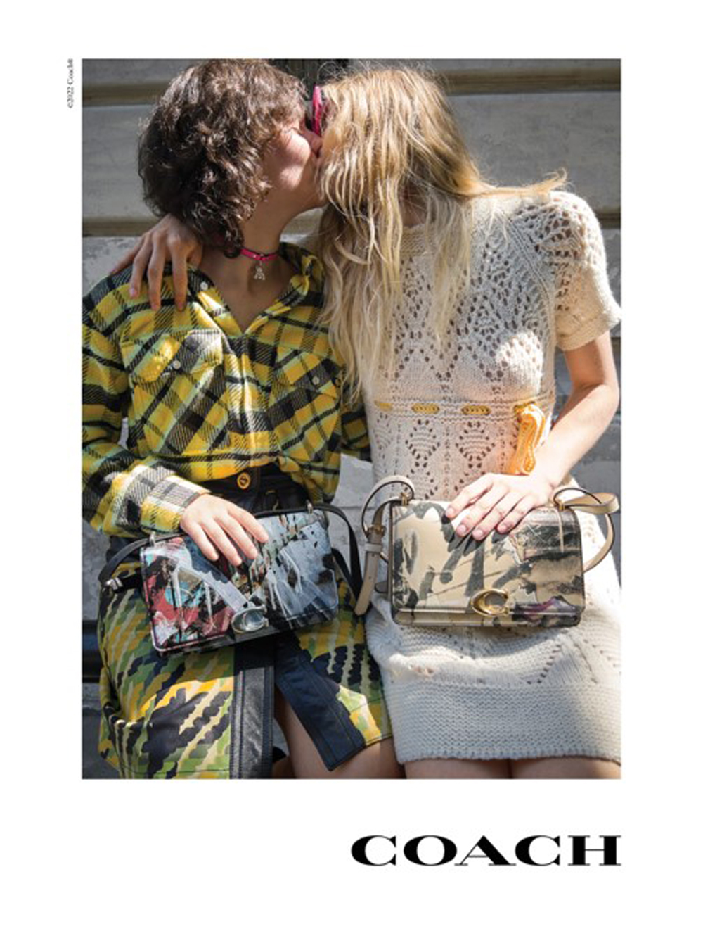 코치(COACH), 유르겐 텔러 및 아티스트 민트 앤 서프가 함께한 2022 가을 캠페인 선보여