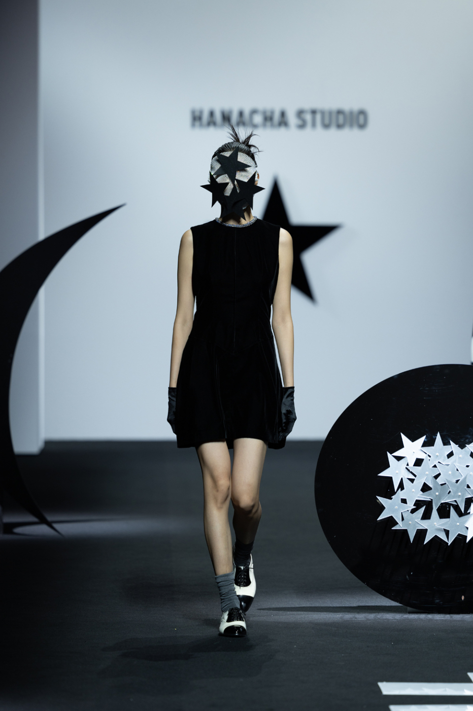 2023 S/S 서울패션위크, 하나차 스튜디오(Hanacha Studio) - 차하나(Cha Hana)