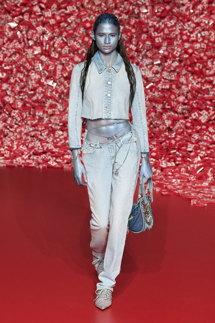 ② 디젤(DIESEL) 2023 가을, 겨울 컬렉션 쇼