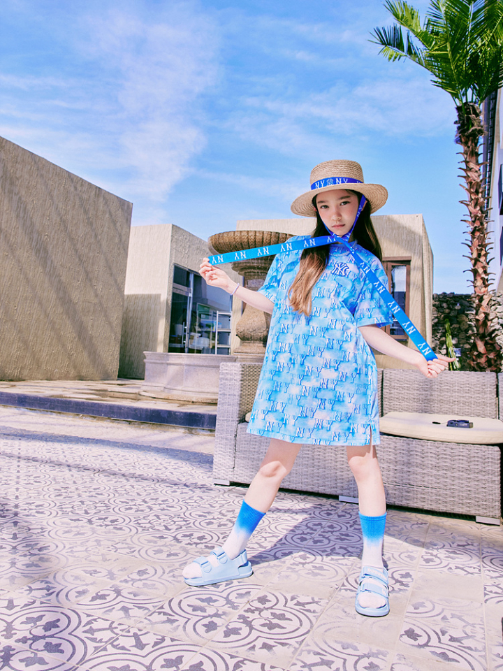 LUXURY SUMMER VIBE MLB키즈들이 즐기는 핫썸머 바캉스